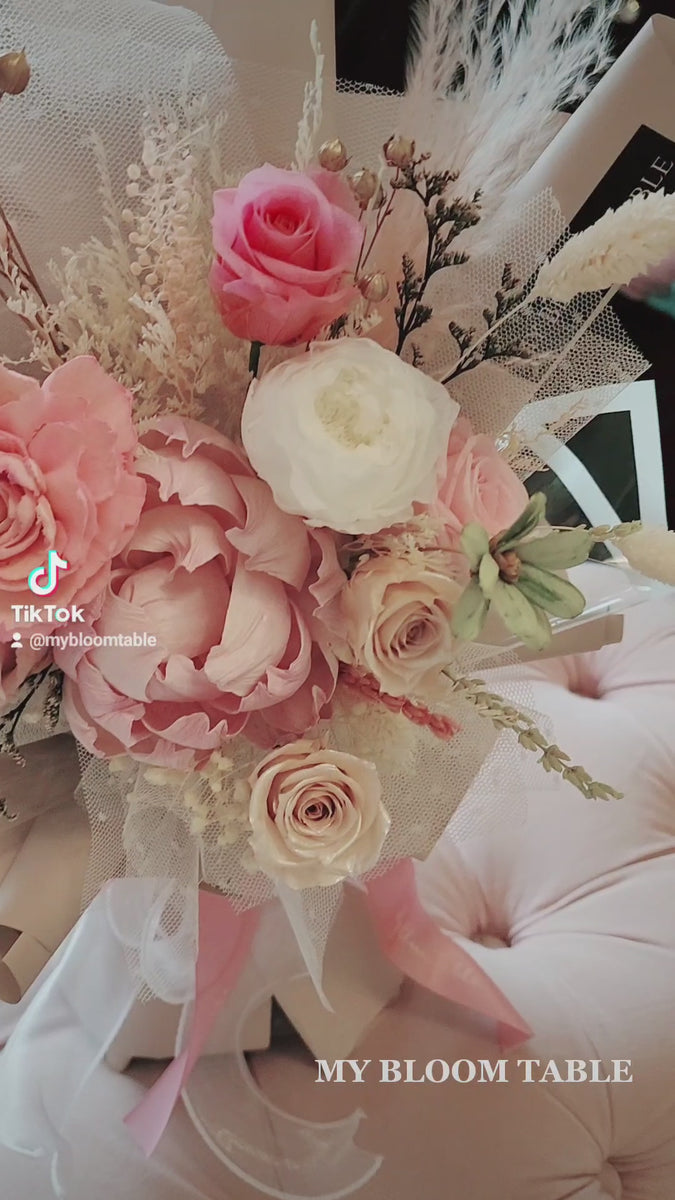 Gentle Woman – My Bloom Table